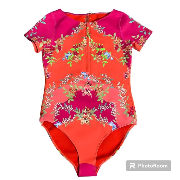 Johnny Was | Swim | Johnny Was Wave Surf Rash Guard Multicolor One ...